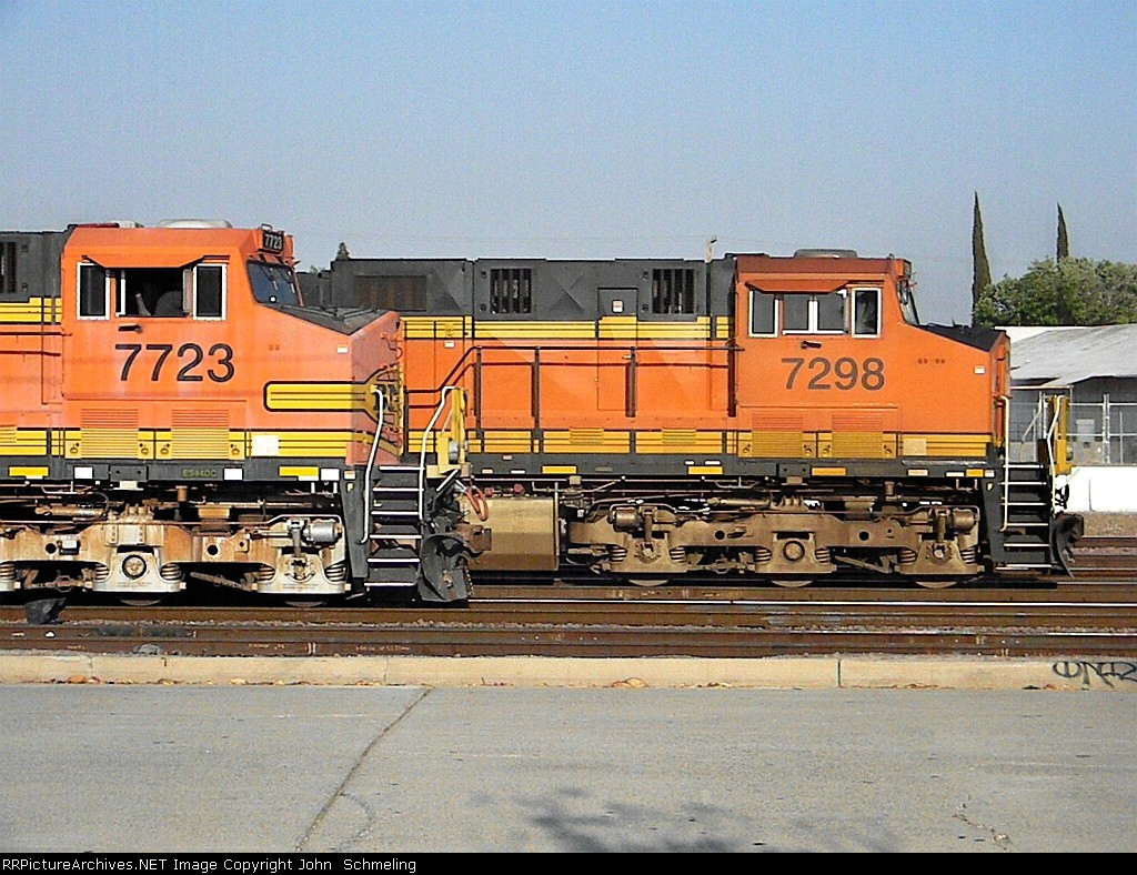 BNSF 7723 & 7298 both ES44DC's at Rana-San Bernardino CA. 6/19/2010